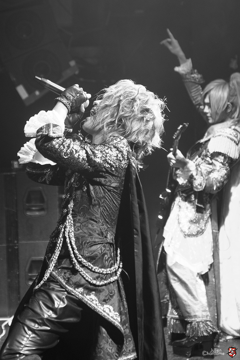 [LIVE REPORT] Retour sur le dernier show parisien du groupe Versailles ...